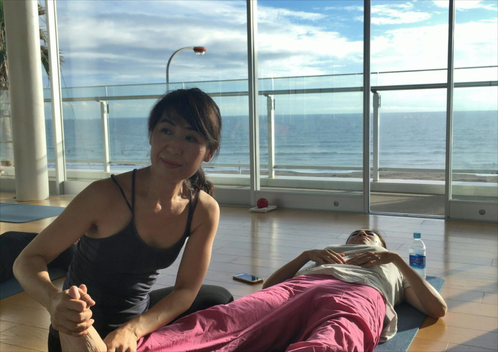 LeiAloha LomiYoga – 根津・京都嵐山・鎌倉｜ロミヨガで癒しの自己メンテナンスを